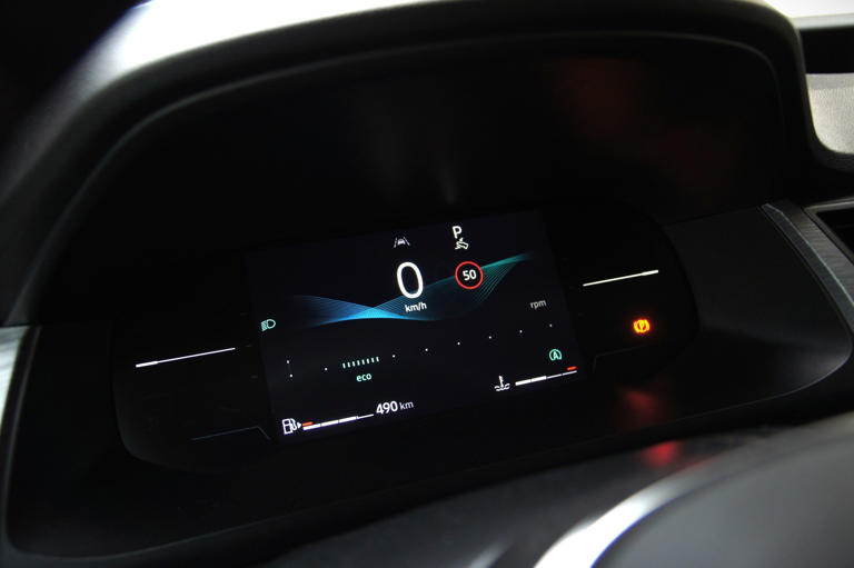 Jeździłem autem, które szydzi z SUV-ów. Nissan Townstar przewiózłby ...