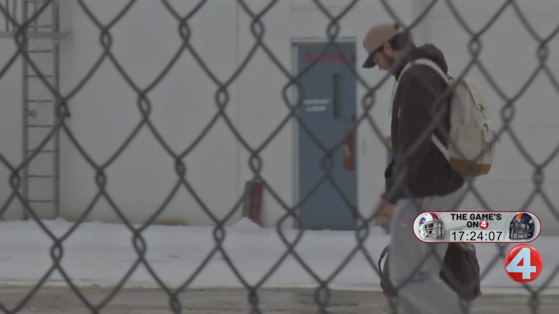 Bills fans cheer on players as they take flight for Denver