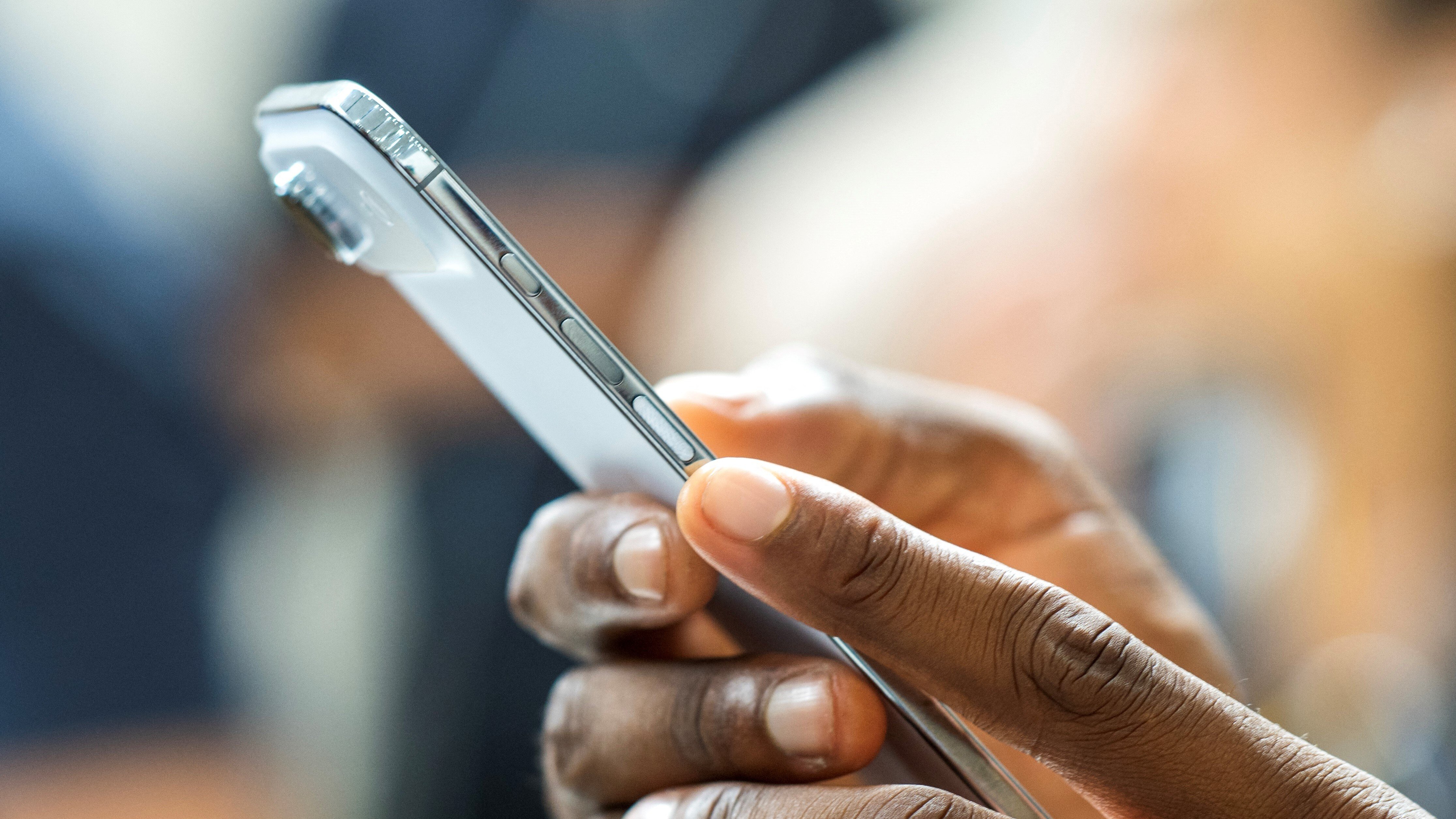 Verizon's Visible Wireless also offers customers an outage credit