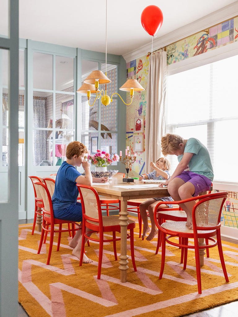 The masterminds behind this designer’s epic dining room wallpaper: her ...