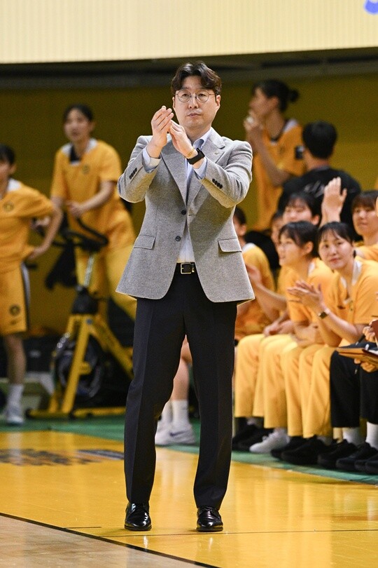 [WKBL 3라운드 리뷰] 흔들릴 뻔했던 KB? 다시 다잡은 KB!