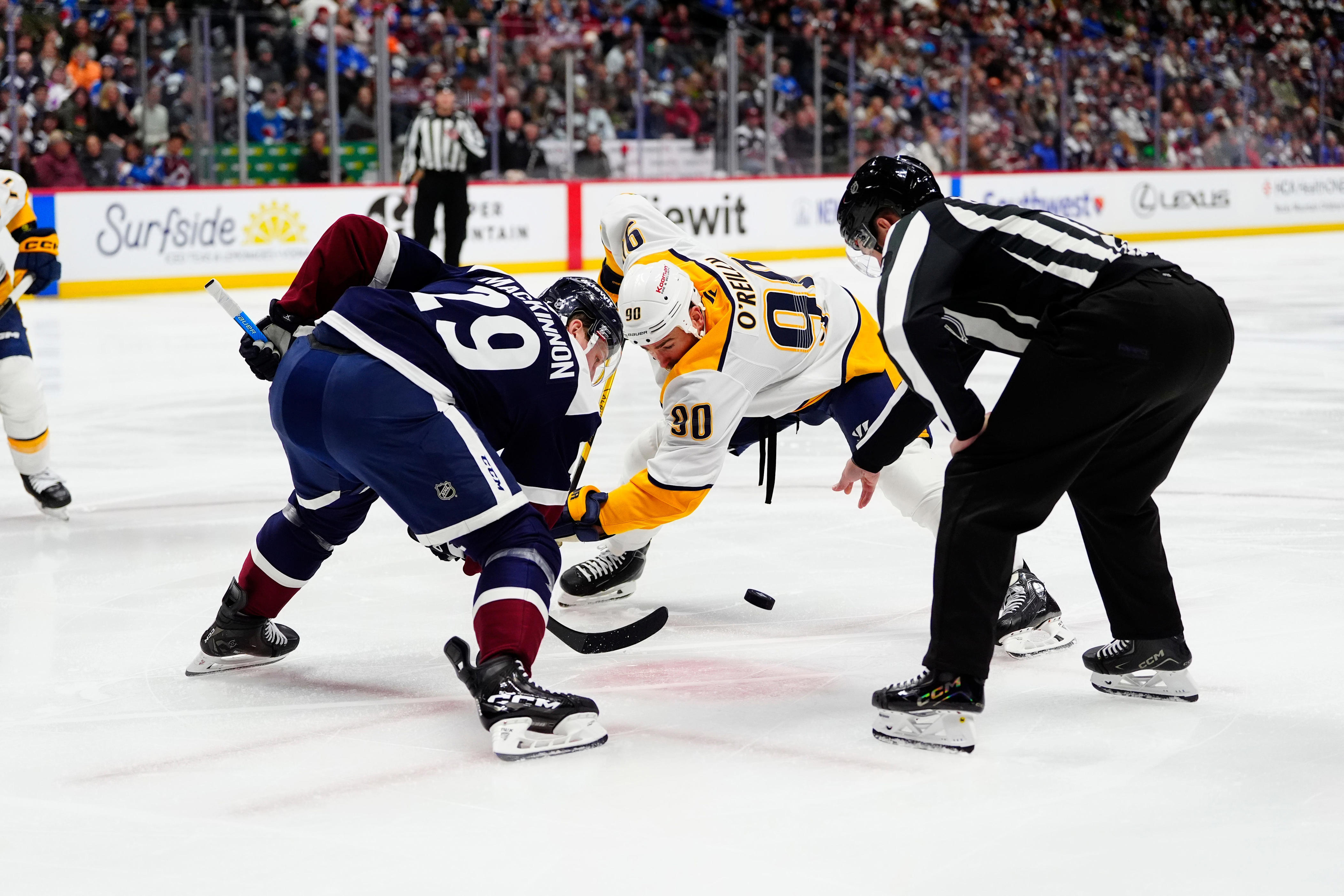 Nashville Predators lead Colorado Avalanche 4-3 in 3rd, live updates