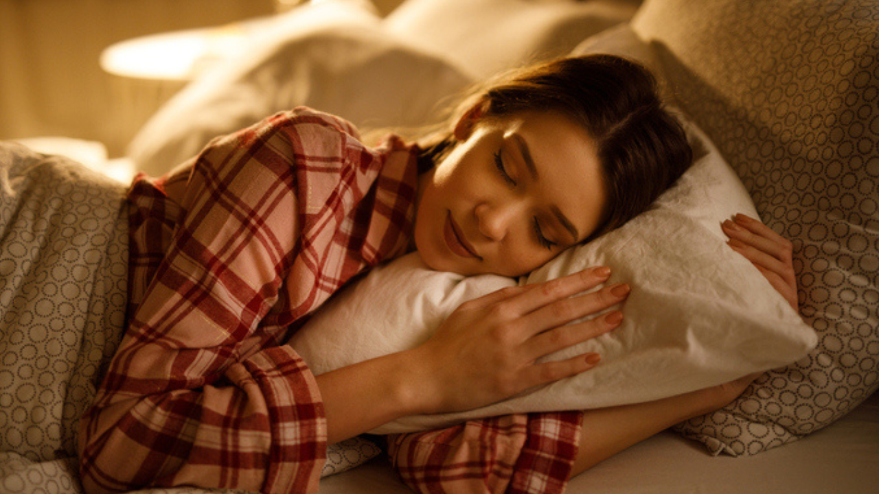7 night rituals that help one sleep deeply and wake up feeling fully ...