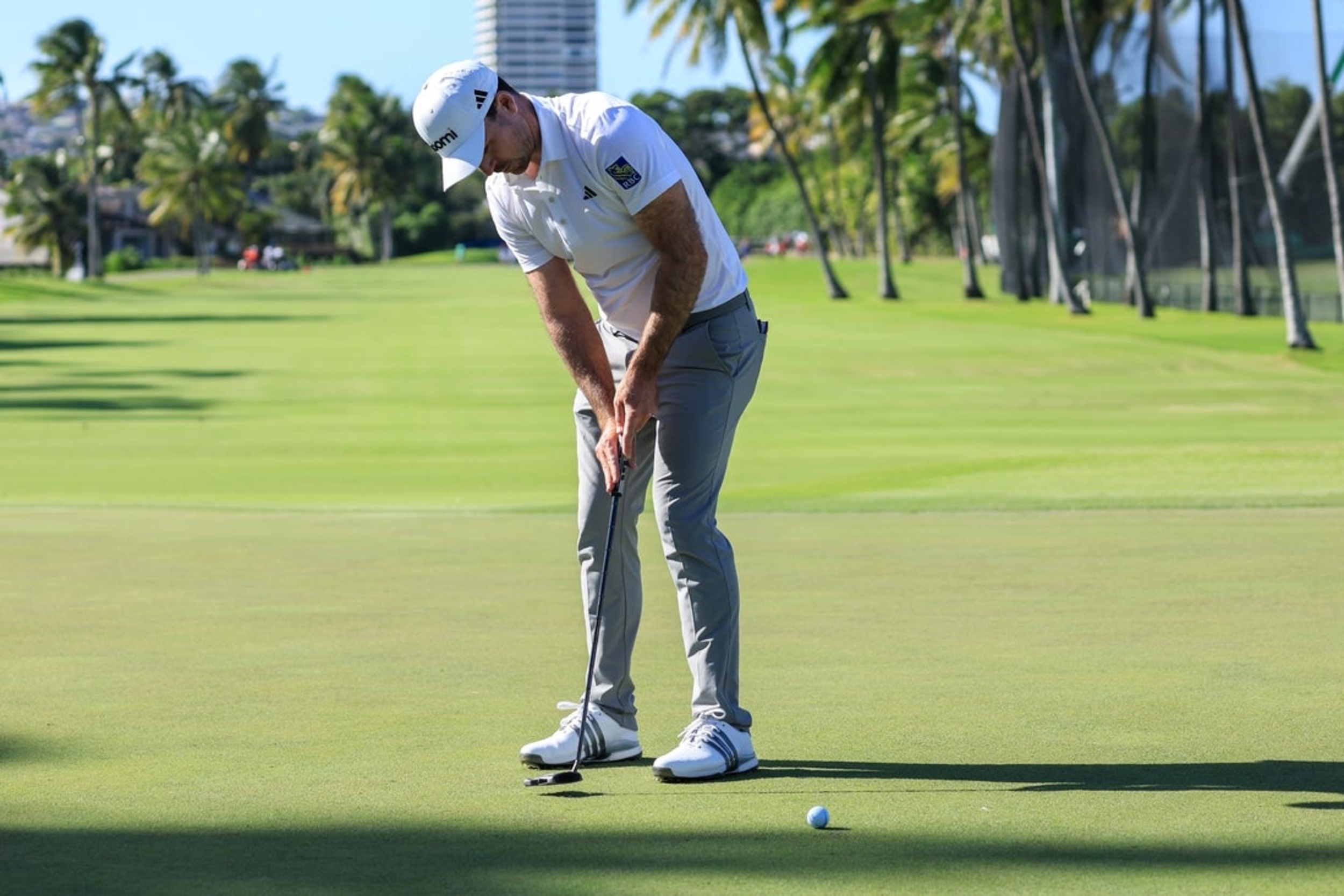 Nick Taylor retains share of lead in title defense at Sony Open