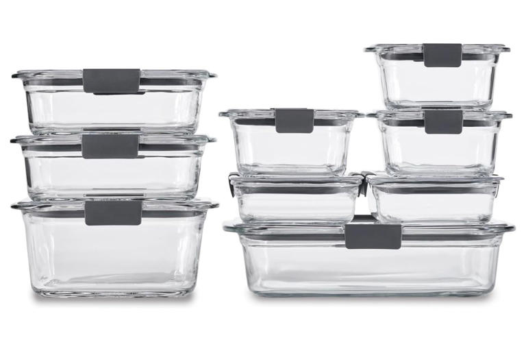 Pyrex Freshlock containers are non-toxic, leakproof, and keep cut ...