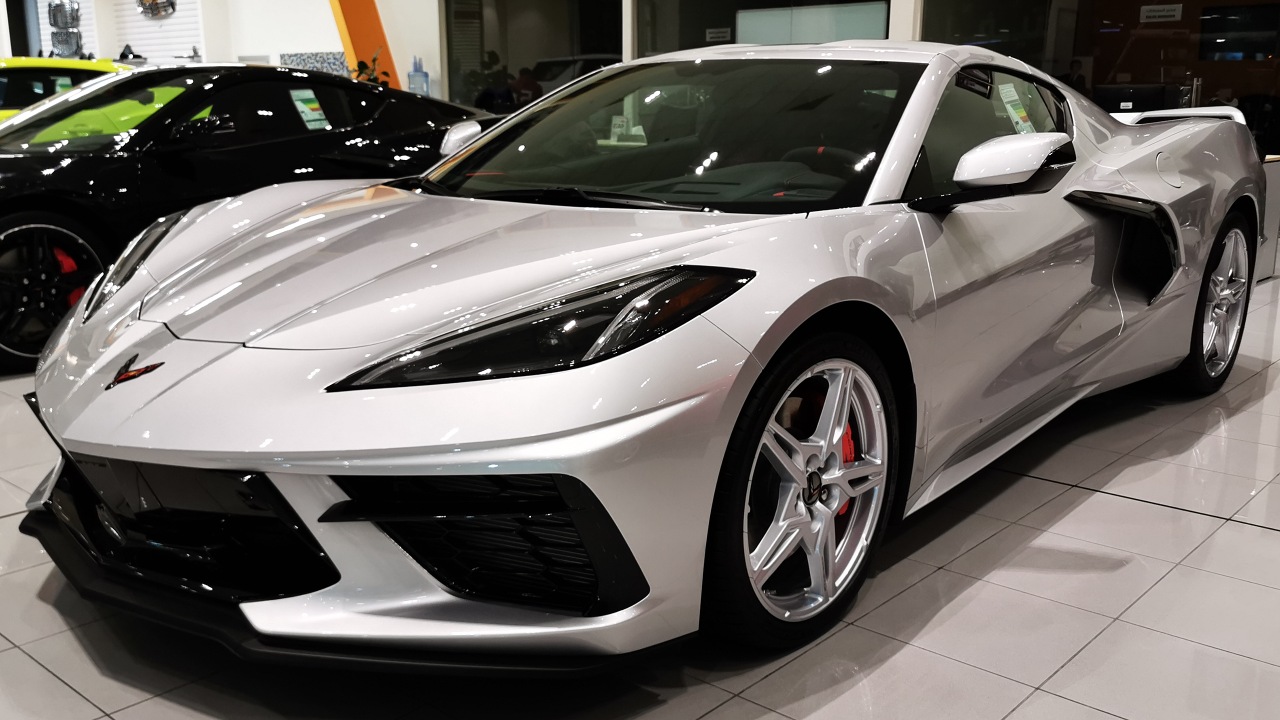 C8 Corvette fleeing cops obliterated by tree in Orange County chaos