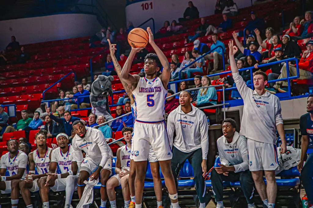 Bulldogs take on sliding Gamecocks in key conference matchup