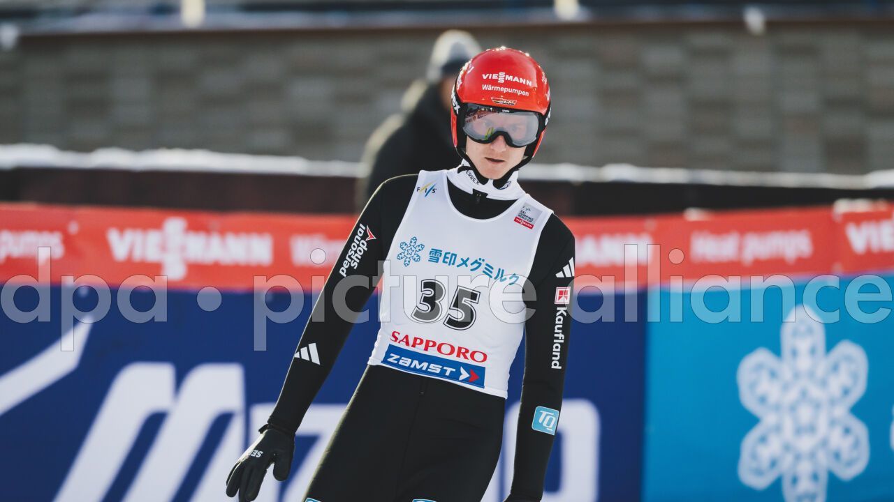 Bei Prevc-Sieg: Geiger verpatzt zweiten Sprung und bangt um Olympia