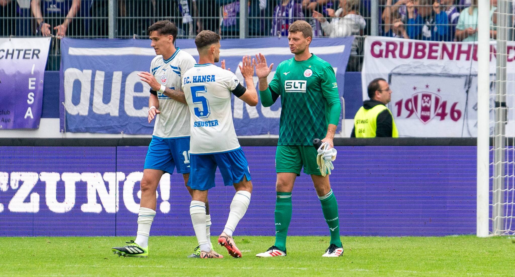 Hansa Rostock gegen FC Erzgebirge Aue live im TV und Stream: Hier läuft ...