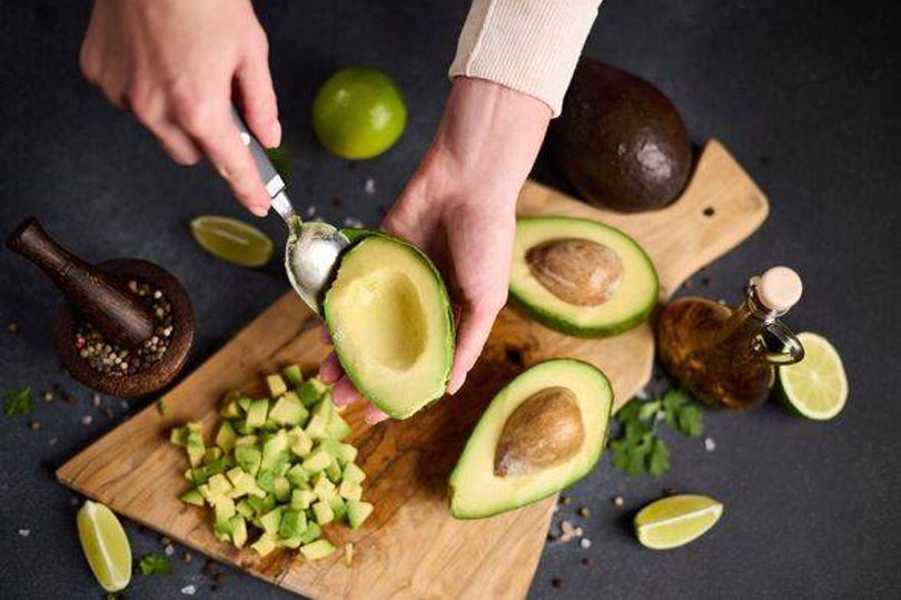 Quick and easy way to remove avocado stone - and you don't need a knife
