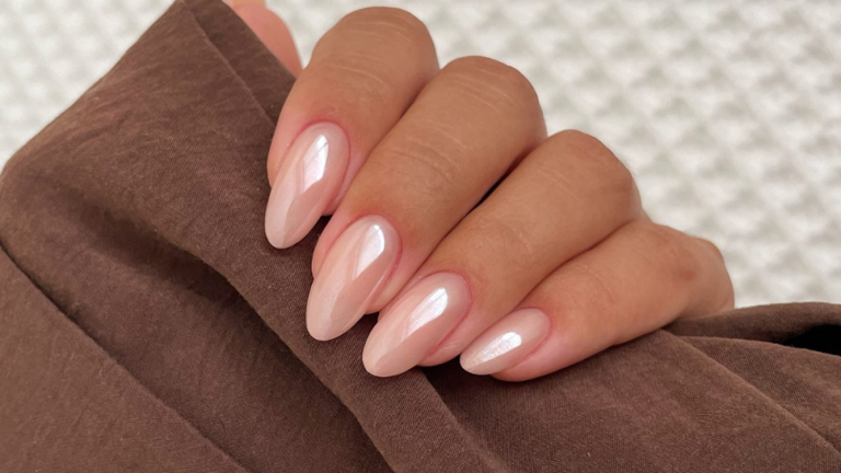 Uñas almendra largas: 5 tendencias de uñas elegantes para la oficina