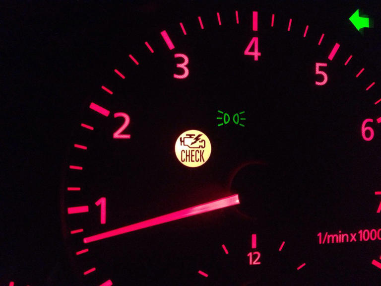 7 'normal' car problems that are not normal at all