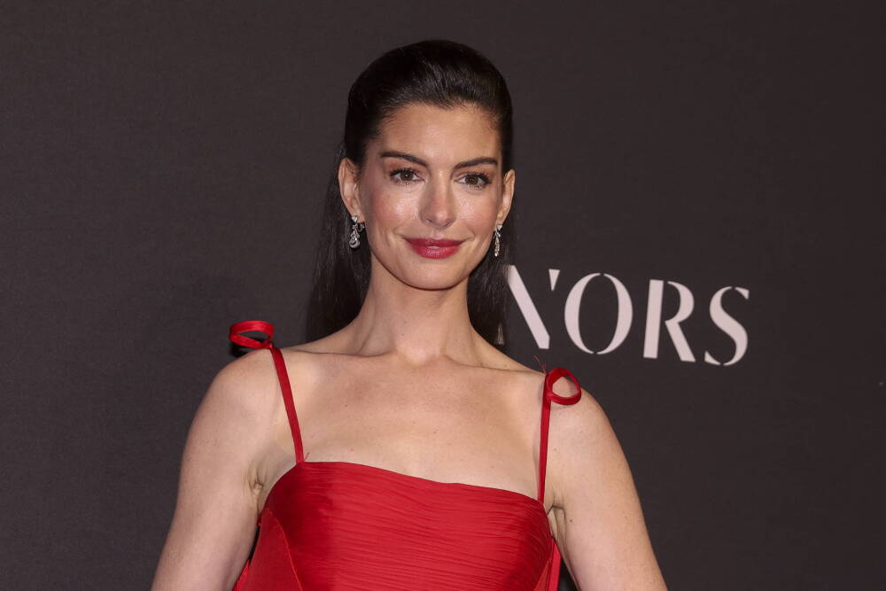 Anne Hathaway nawróci seryjnego mordercę w serialu „Fear Not”
