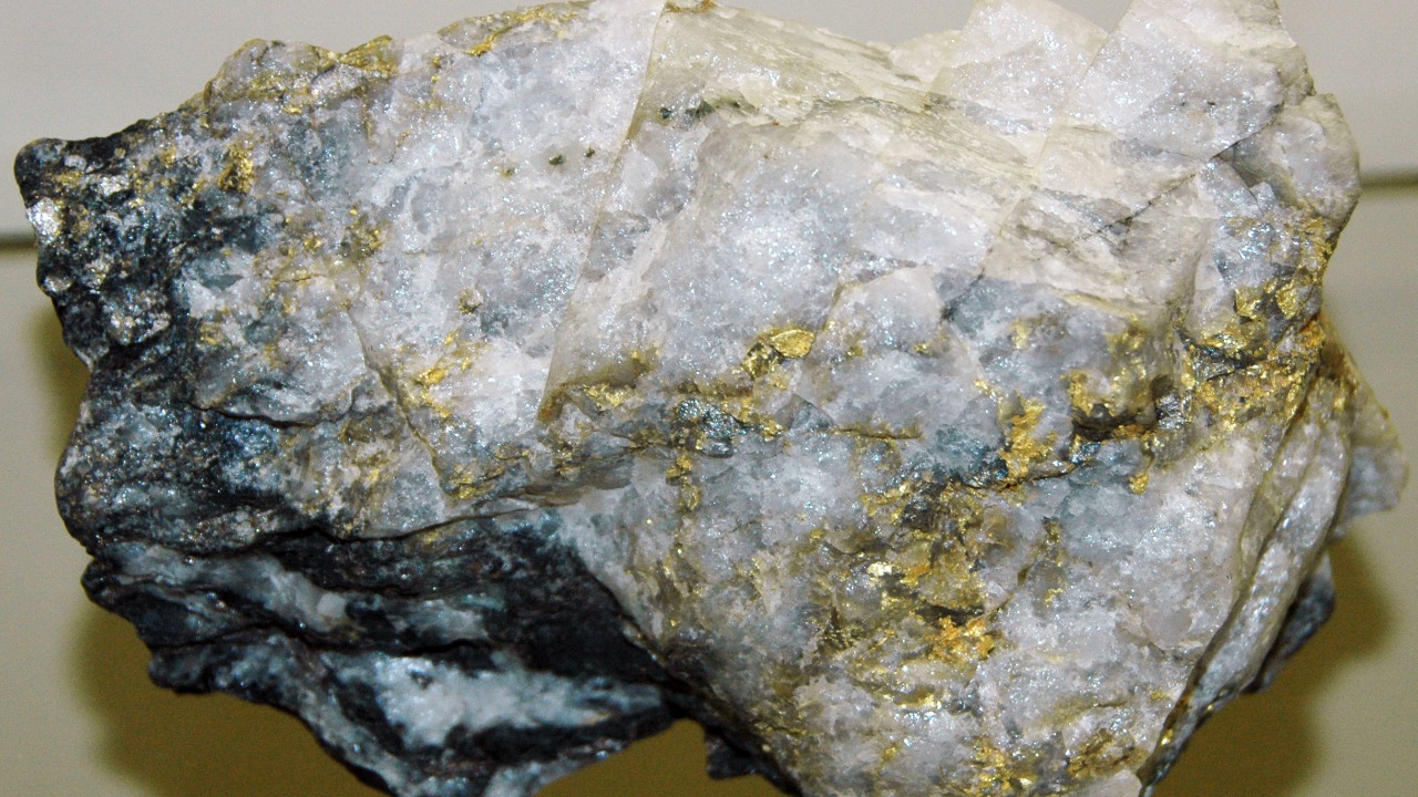 US turns gold mine into a giant fridge for 15,000 tons of argon at -303°F