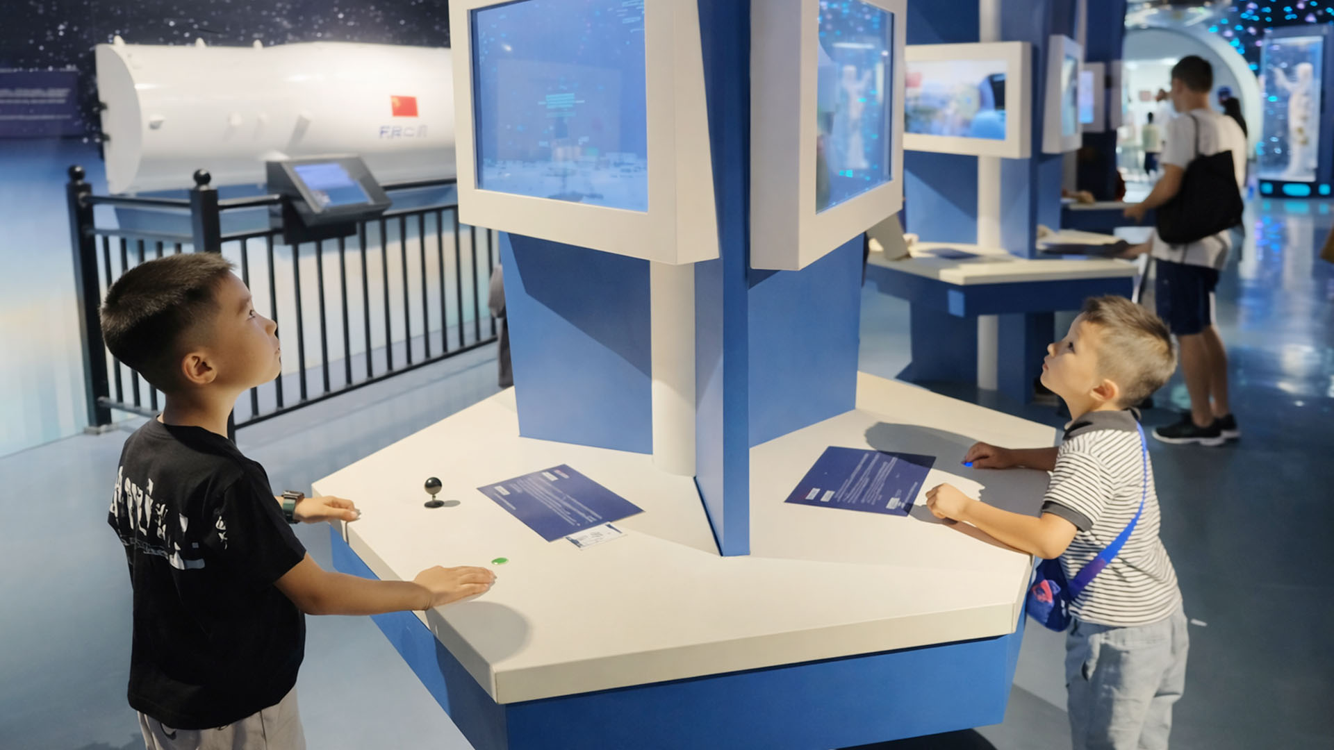 Children engaged in Shenzhen Science Museum