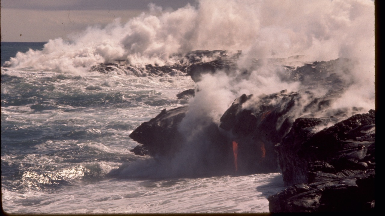 National park sounds alarm on dangerous crowds and gridlock at erupting ...