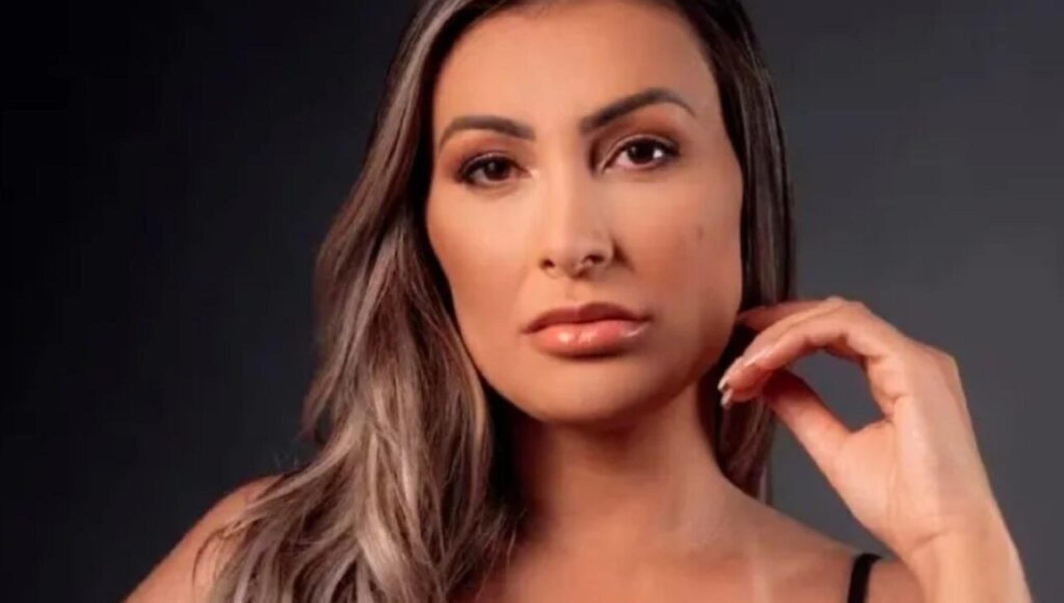 Conteúdo adulto, “em ação”, até com o filho? Andressa Urach em nova ...