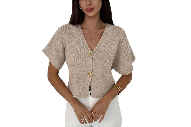 My mom, 54, is the best-dressed in every room—her top 7 Amazon spring ...