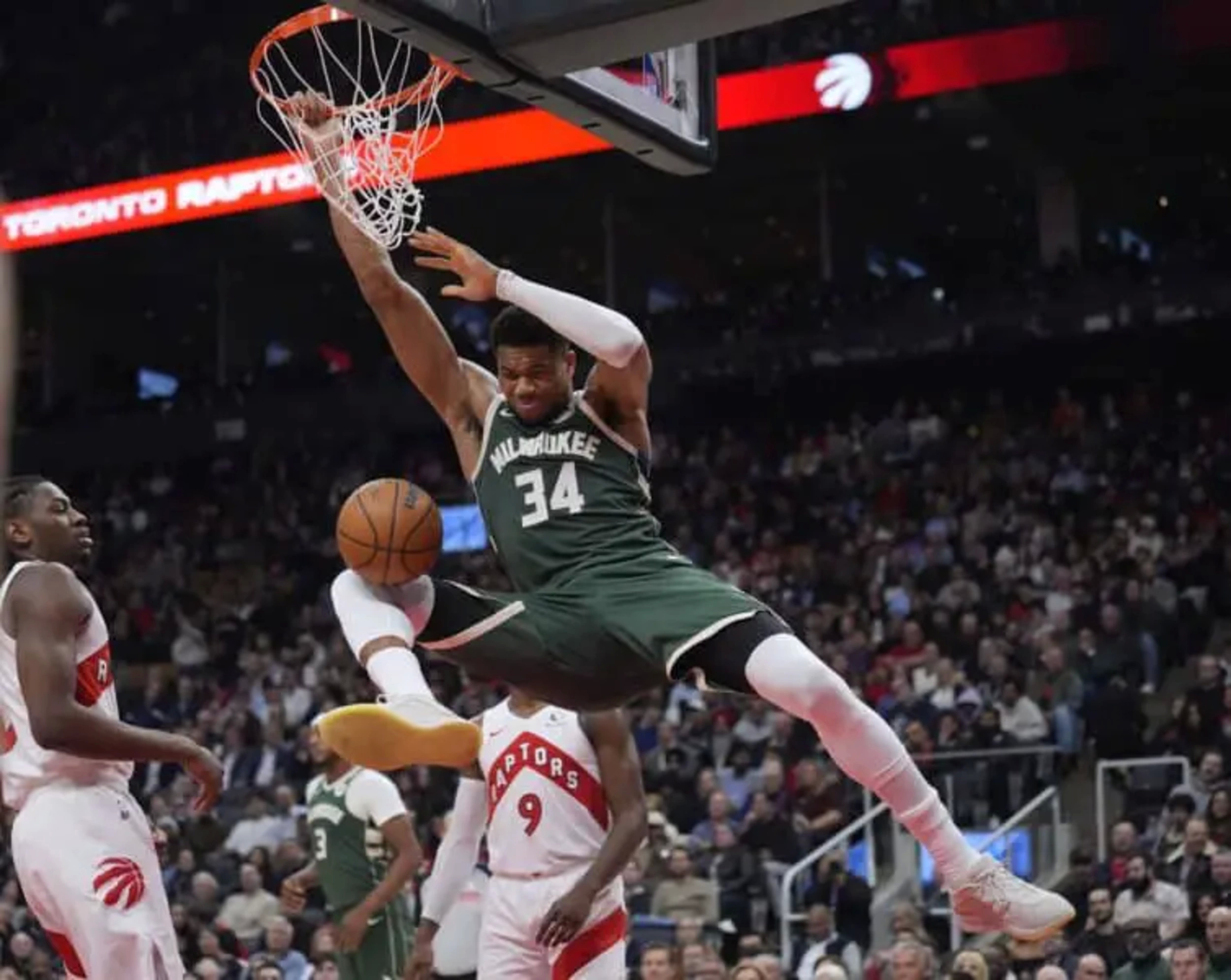 Amid Bucks struggles, Giannis Antetokounmpo holds the league hostage ...