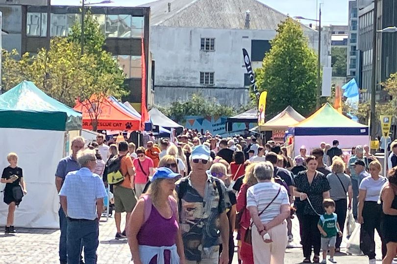 Shoppers flock to Plymouth city centre despite building disruption