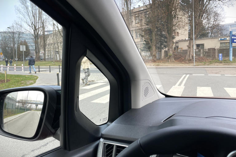 Jeździłem autem, które szydzi z SUV-ów. Nissan Townstar przewiózłby ...