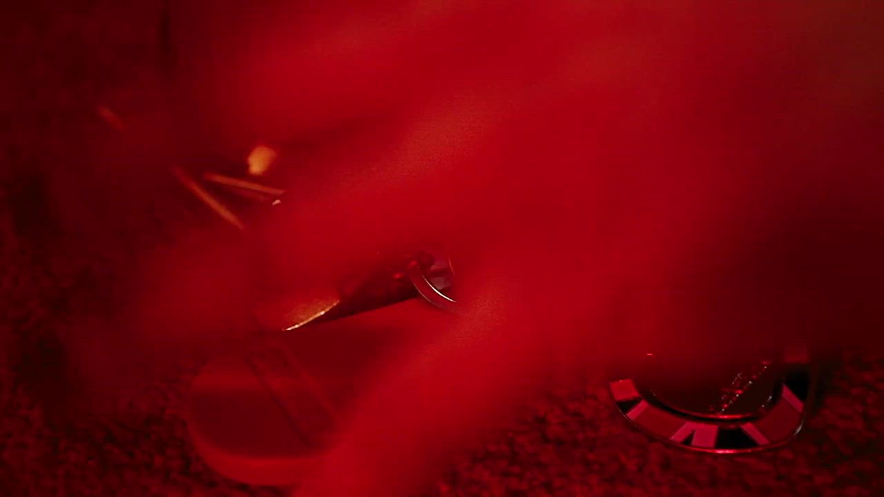 7 keys: Official trailer