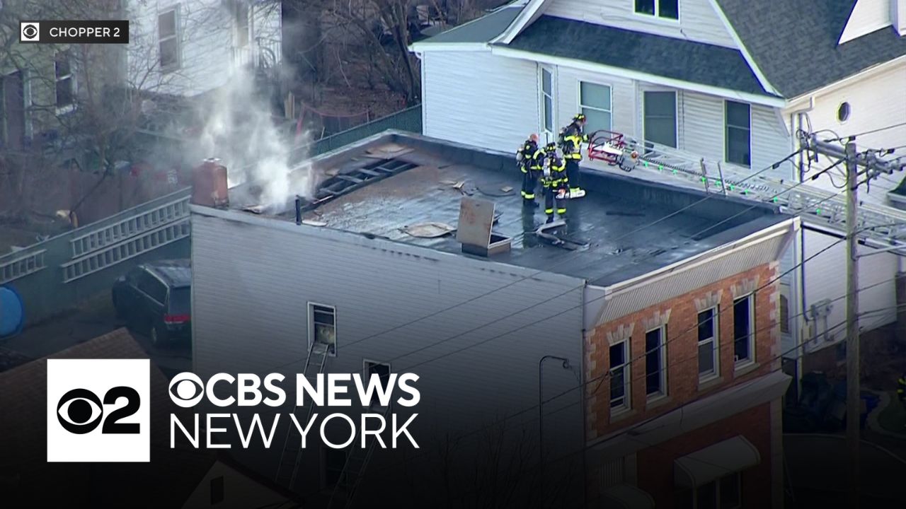 1 dead in Carlstadt, NJ., house fire