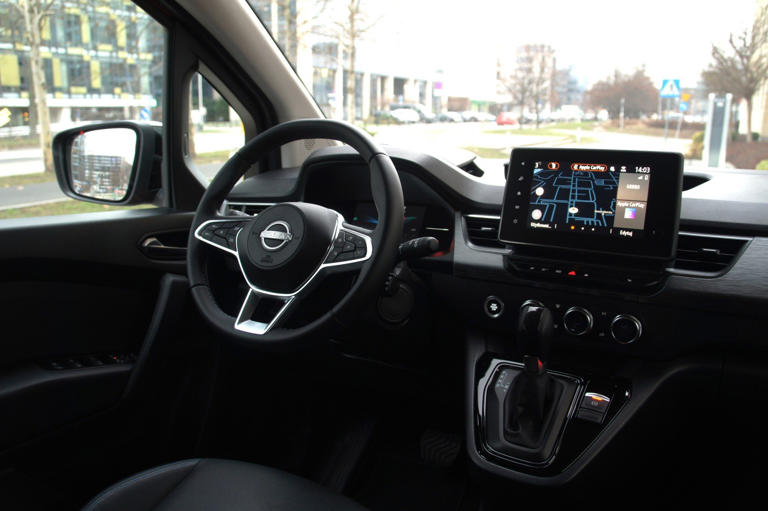 Jeździłem autem, które szydzi z SUV-ów. Nissan Townstar przewiózłby ...