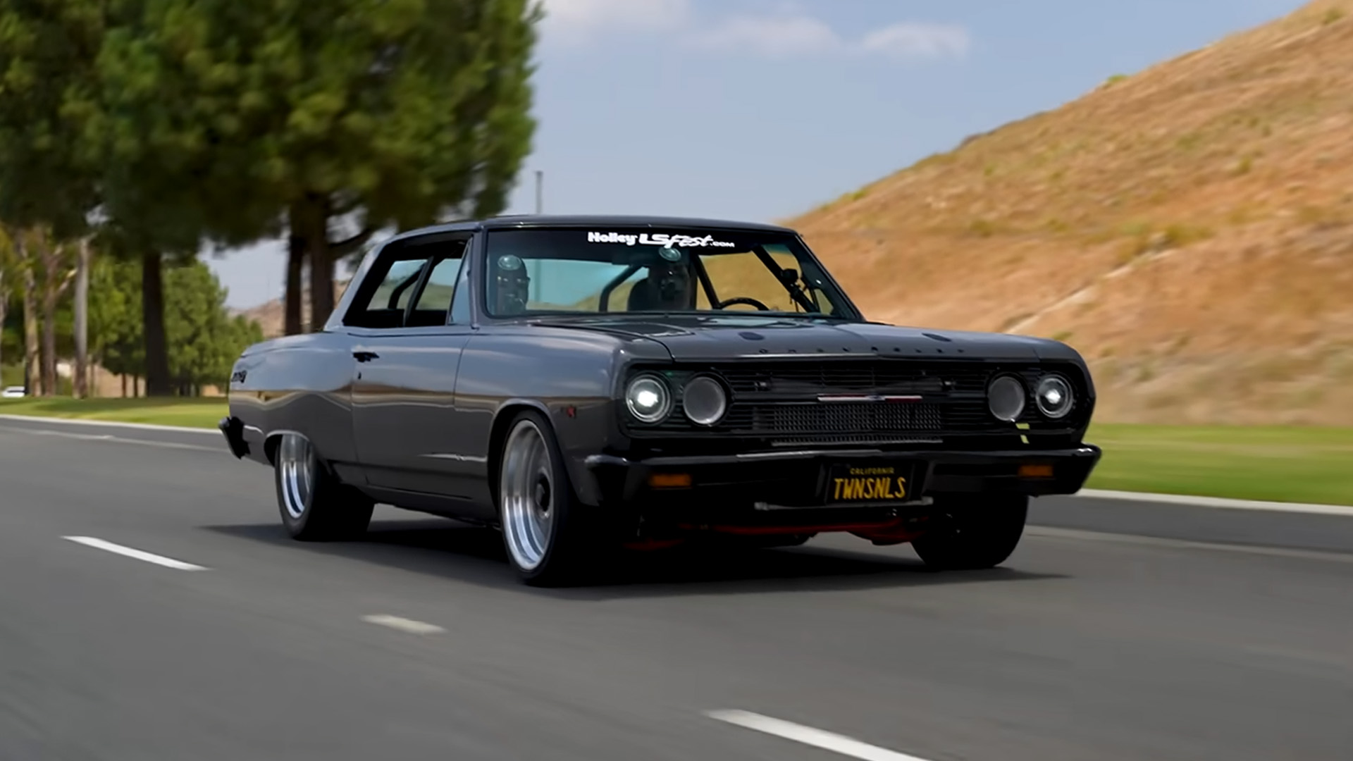 Powerful 1965 Chevelle with massive twin turbo LS2