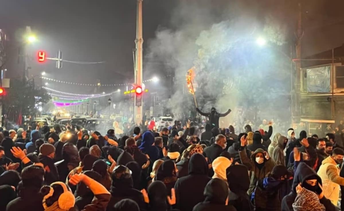 No sign of new protests in Iran as hard-line cleric calls for executions