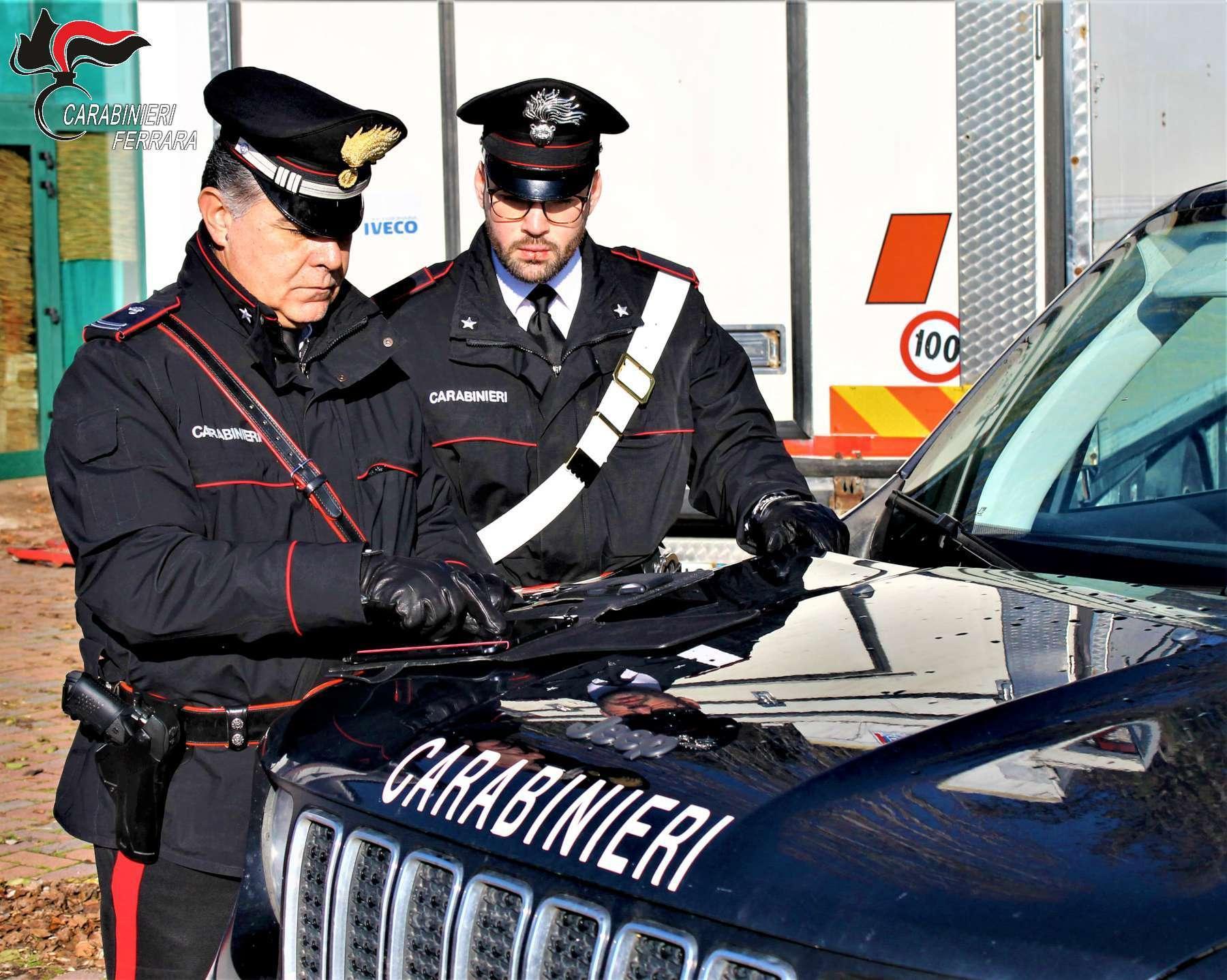 Trovato in auto con dosi di cocaina: preso dai militari
