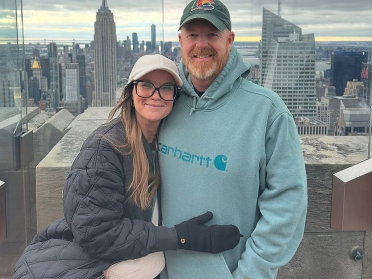 HGTV star Leslie Davis reveals divorce timeline after engagement bombshell