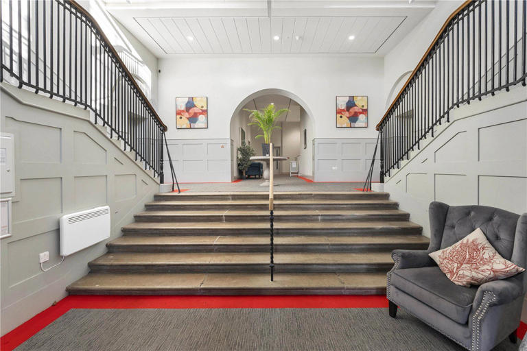 Inside the stunning £650,000 Edinburgh flat for sale in former B-listed ...
