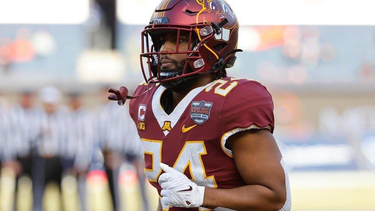 Minnesota Gophers bring back career rushing leader Mohamed Ibrahim to ...