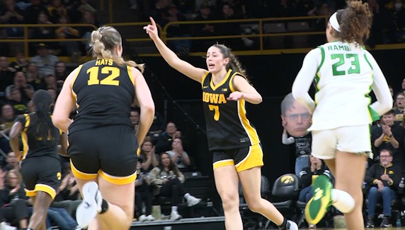 Iowa’s Addie Deal scores career-high 18 points in win over Oregon