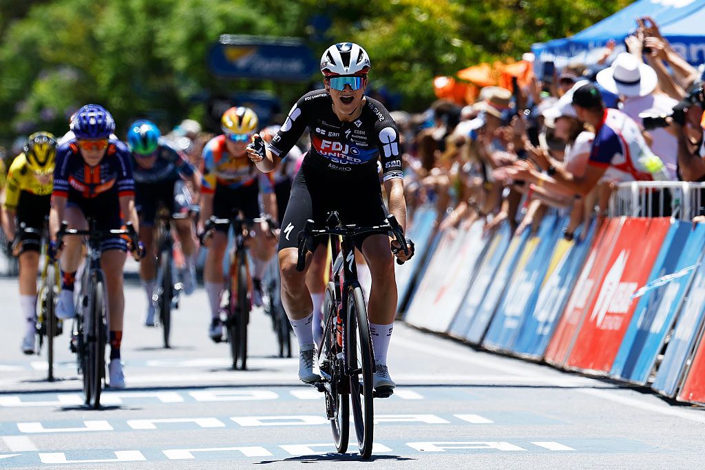 Women's Tour Down Under: Ally Wollaston sprints to stage 1 win after ...