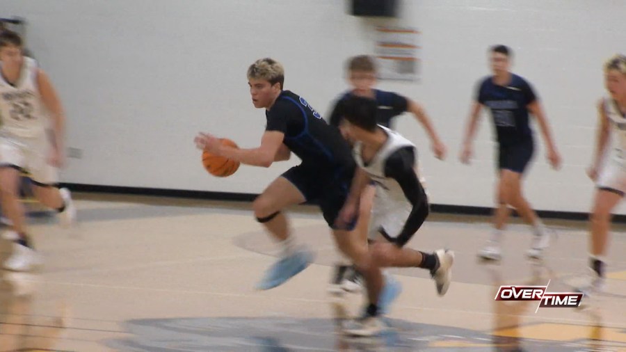 Lena-Winslow drops home game to a strong Galena team