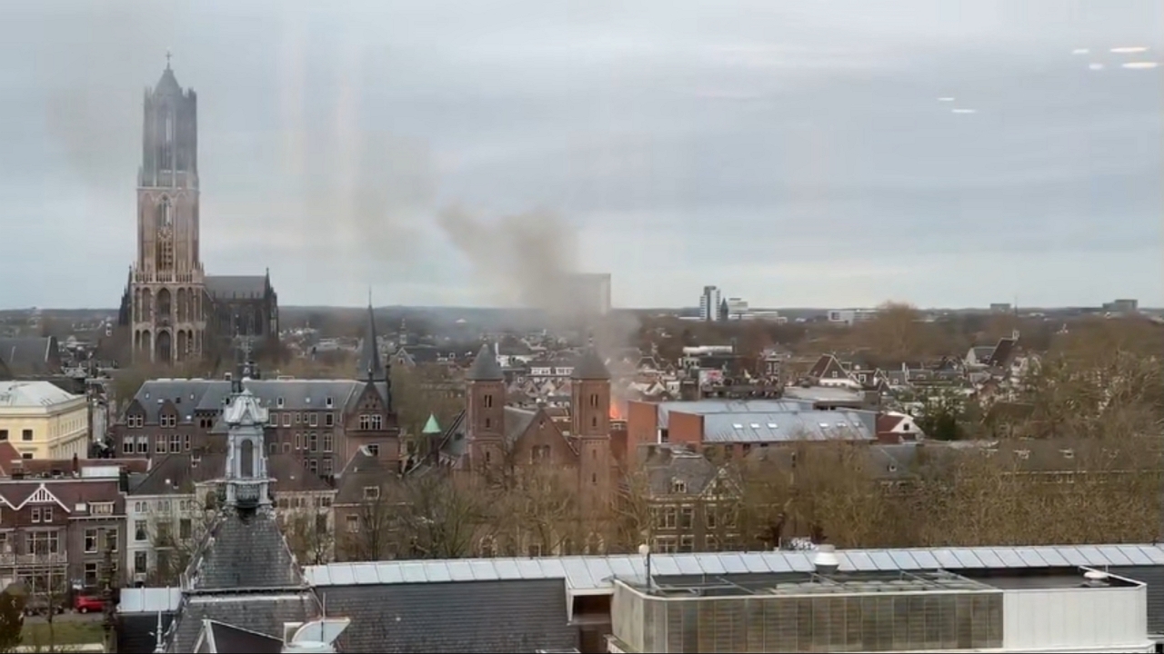 Fire breaks out after explosion in Utrecht, Netherlands
