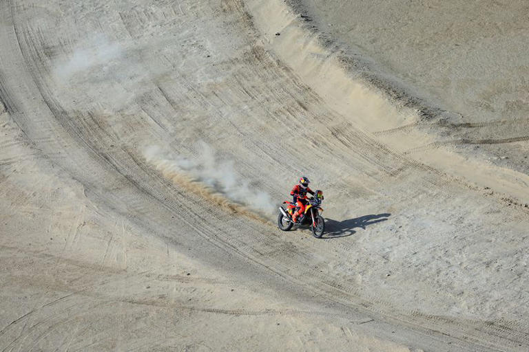 Rallying-Benavides wins Dakar motorcycle title by two seconds after 8,000km