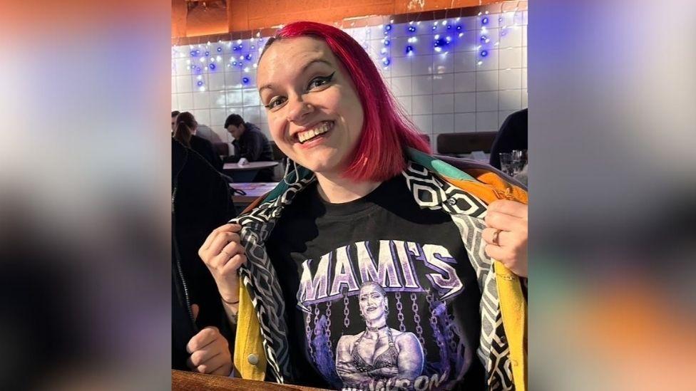 Fan excitement as Irish wrestlers return home for streaming first