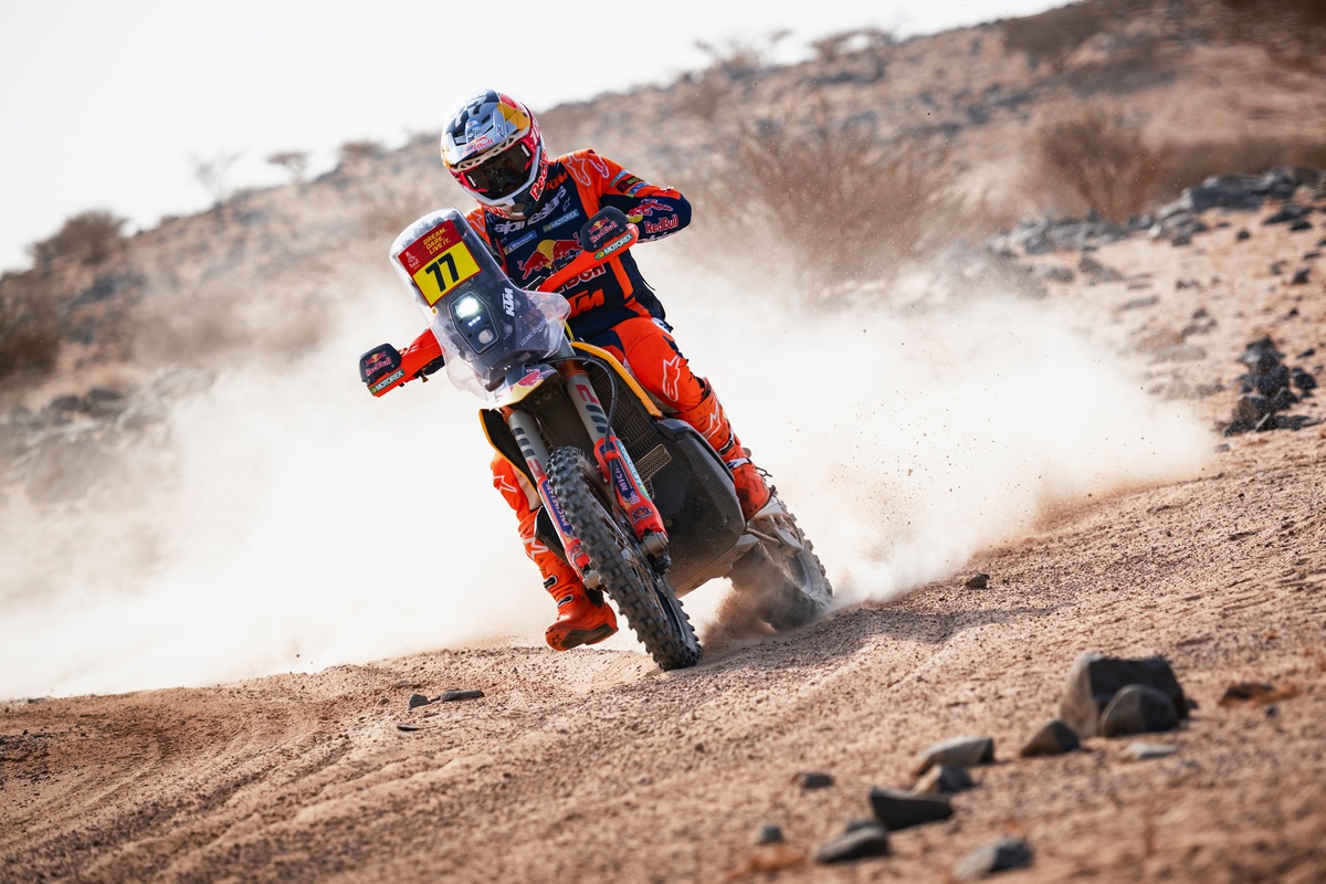 Luciano Benavides defeats Ricky Brabec by two seconds in dramatic Dakar ...