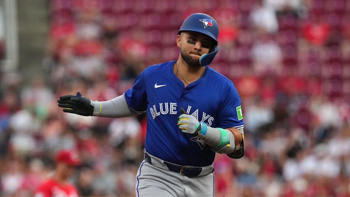 Vladimir Guerrero Jr. left “sad” following Bo Bichette’s $126 million ...