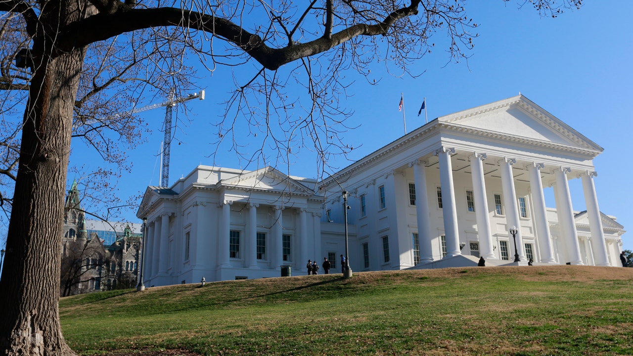Virginia Democrats move to seize redistricting power, opening door to 4 ...
