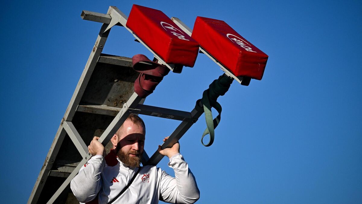 Munster under pressure as Castres bring strong side to Thomond Park