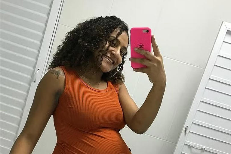 Mum, 24, conceived miracle second baby whilst already pregnant in ultra ...