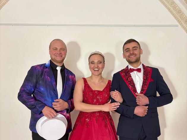 Bayerisches Prinzenpaar stellt sich auf Faschingssaison ein: „Wie eine ...