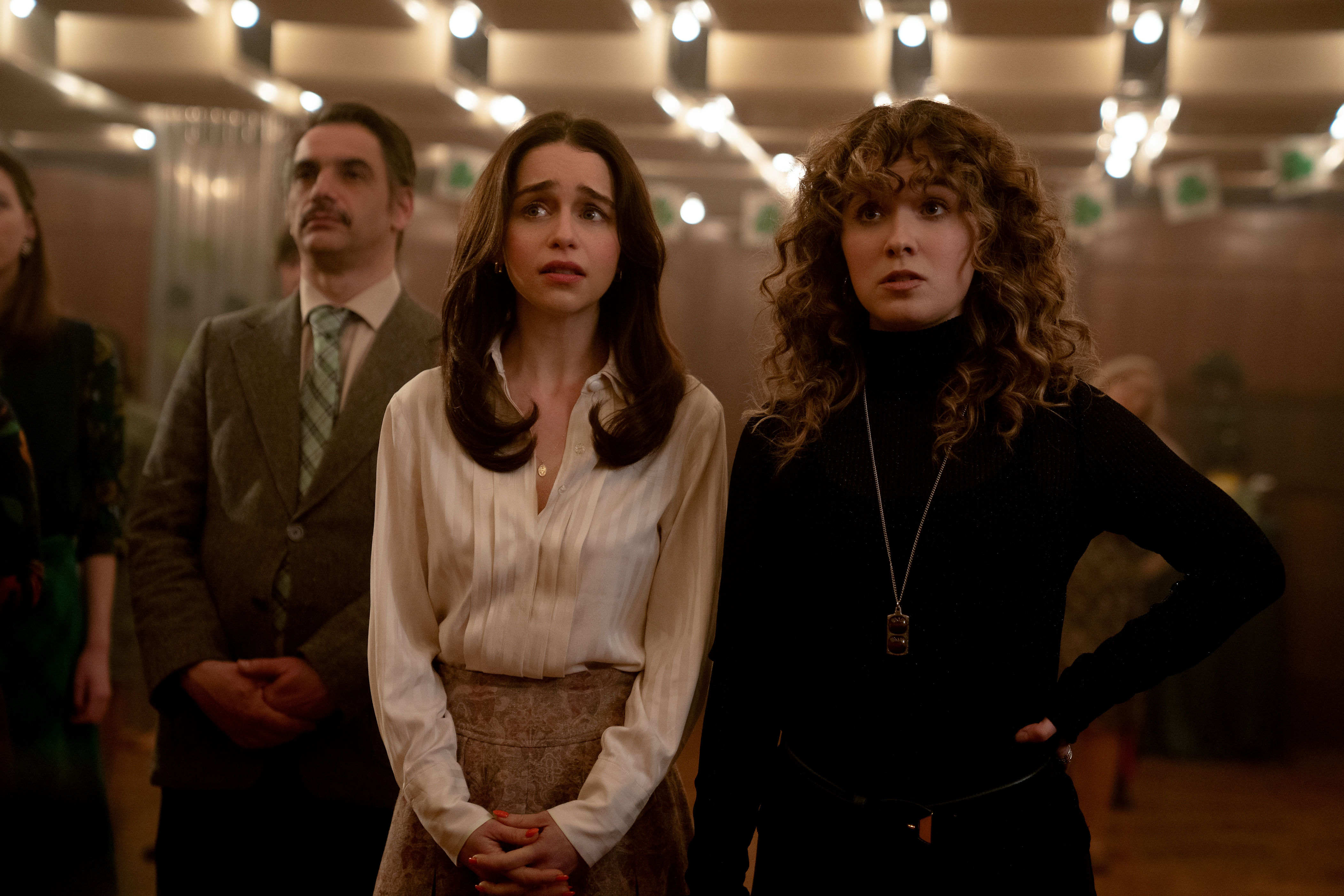 In Emilia Clarke's new spy thriller 'Ponies', 1970s interiors solve the ...
