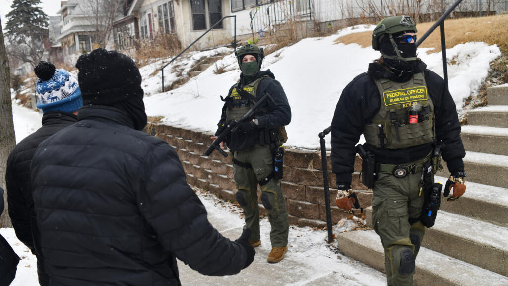 US judge bars ICE agents from arresting peaceful Minnesota protesters ...