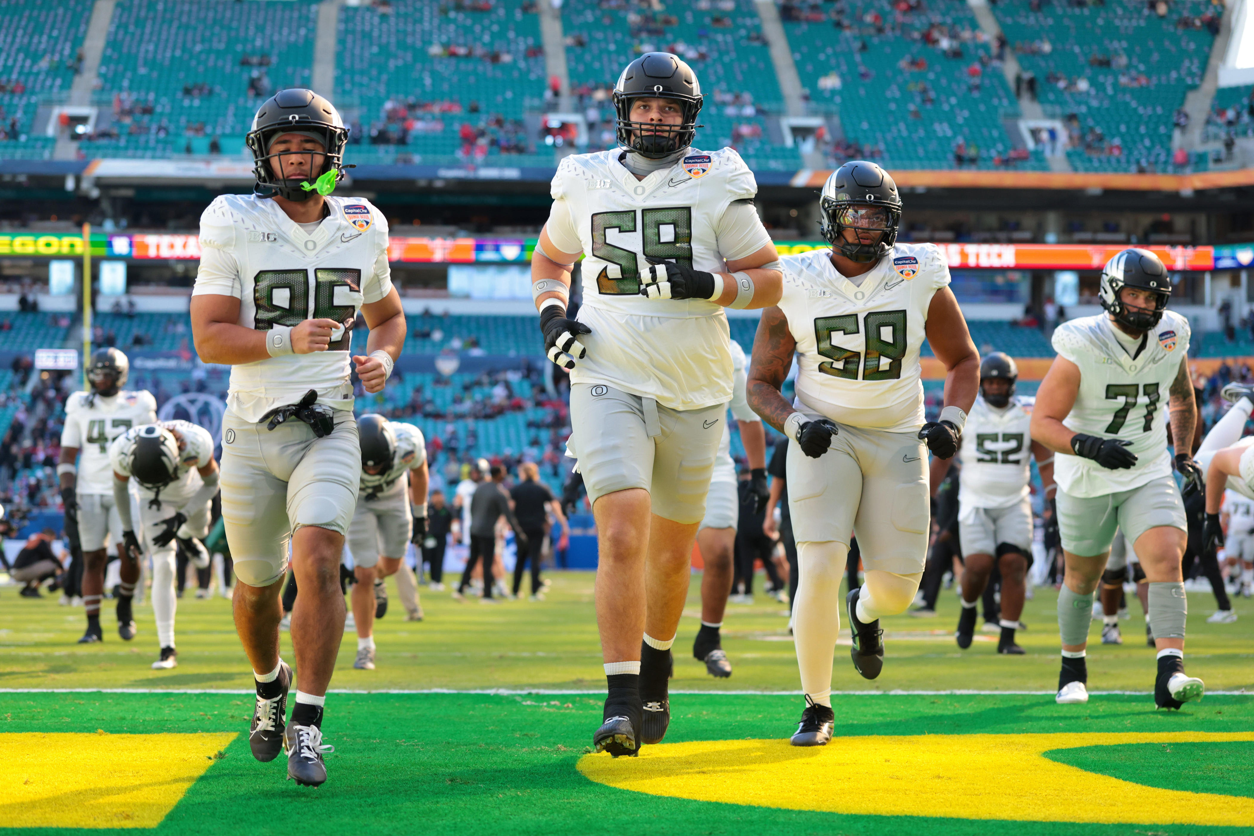 What's new with the Oregon Ducks' OL room ahead of 2026 spring season?