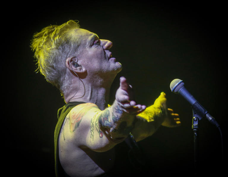 Stop!: Andy Bell brilla en el Caupolicán